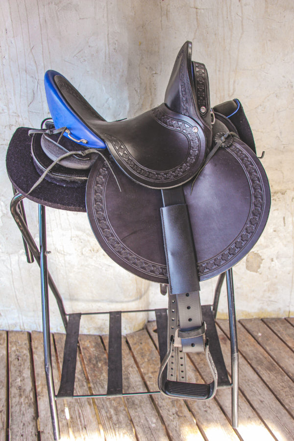 Mounted Archery Products | Clœte SADDLES